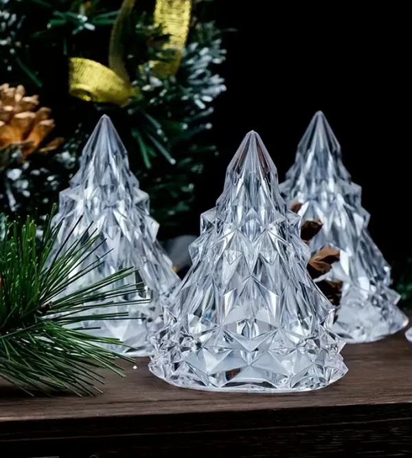Set 12 Ornamente de Craciun in forma de bradut, 8 cm - CuDeToate.ro